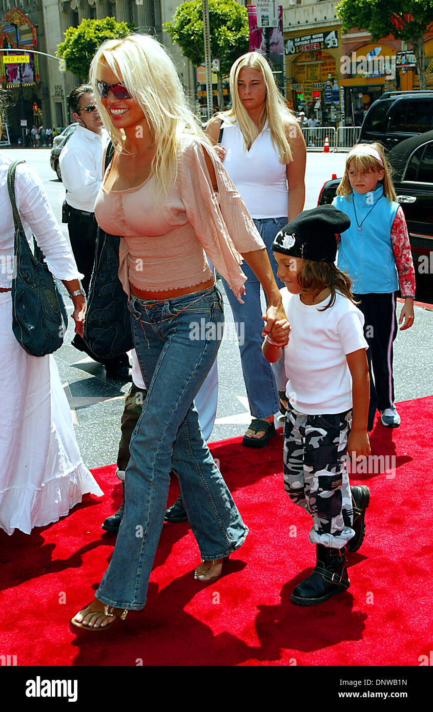 July 28, 2002 - Hollywood, CA, USA - PAMELA ANDERSON & BRANDON.''Spy ...