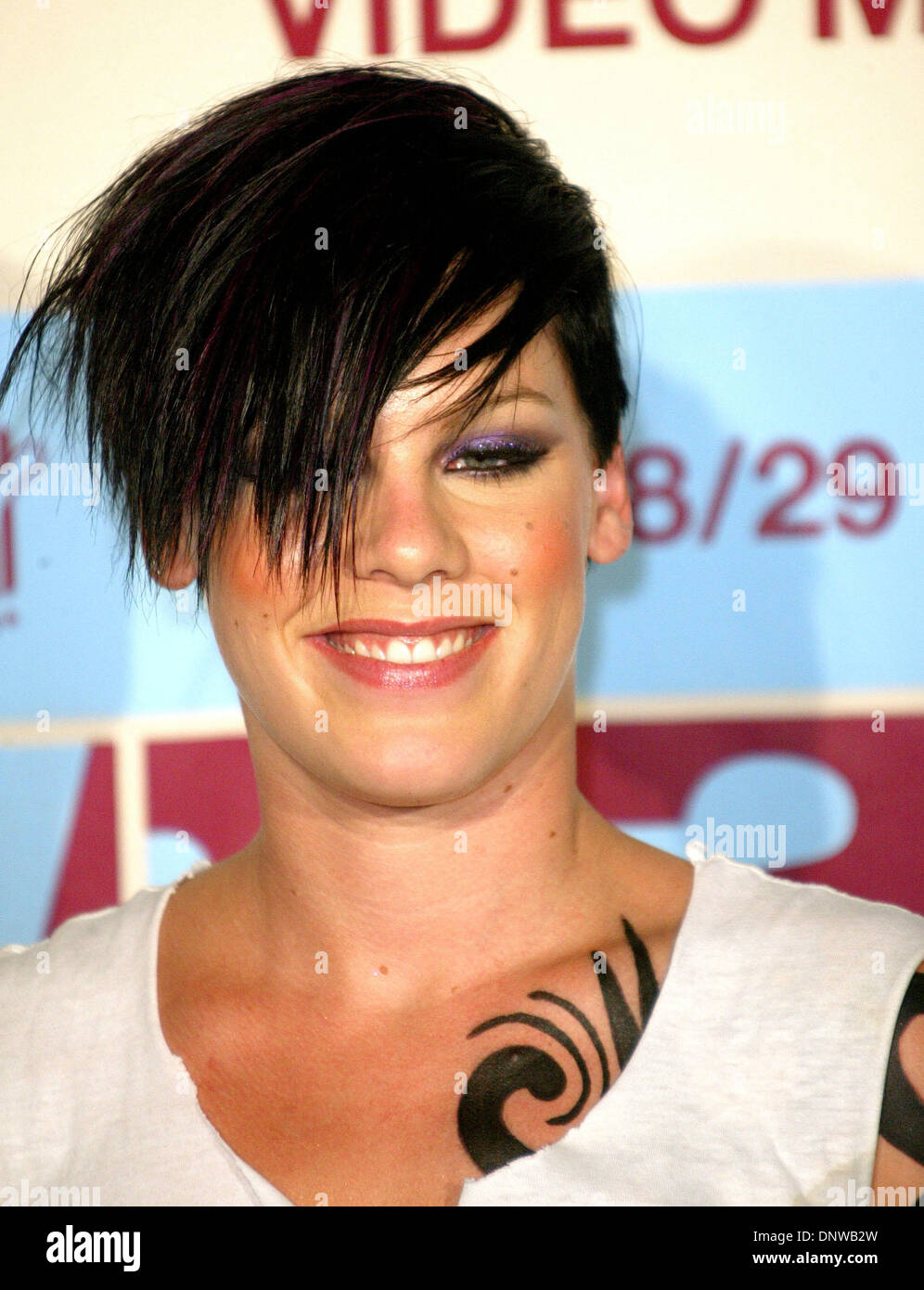 Aug. 30, 2002 - Pink.MTV Video Music Awards.Radio City Music Hall, New ...