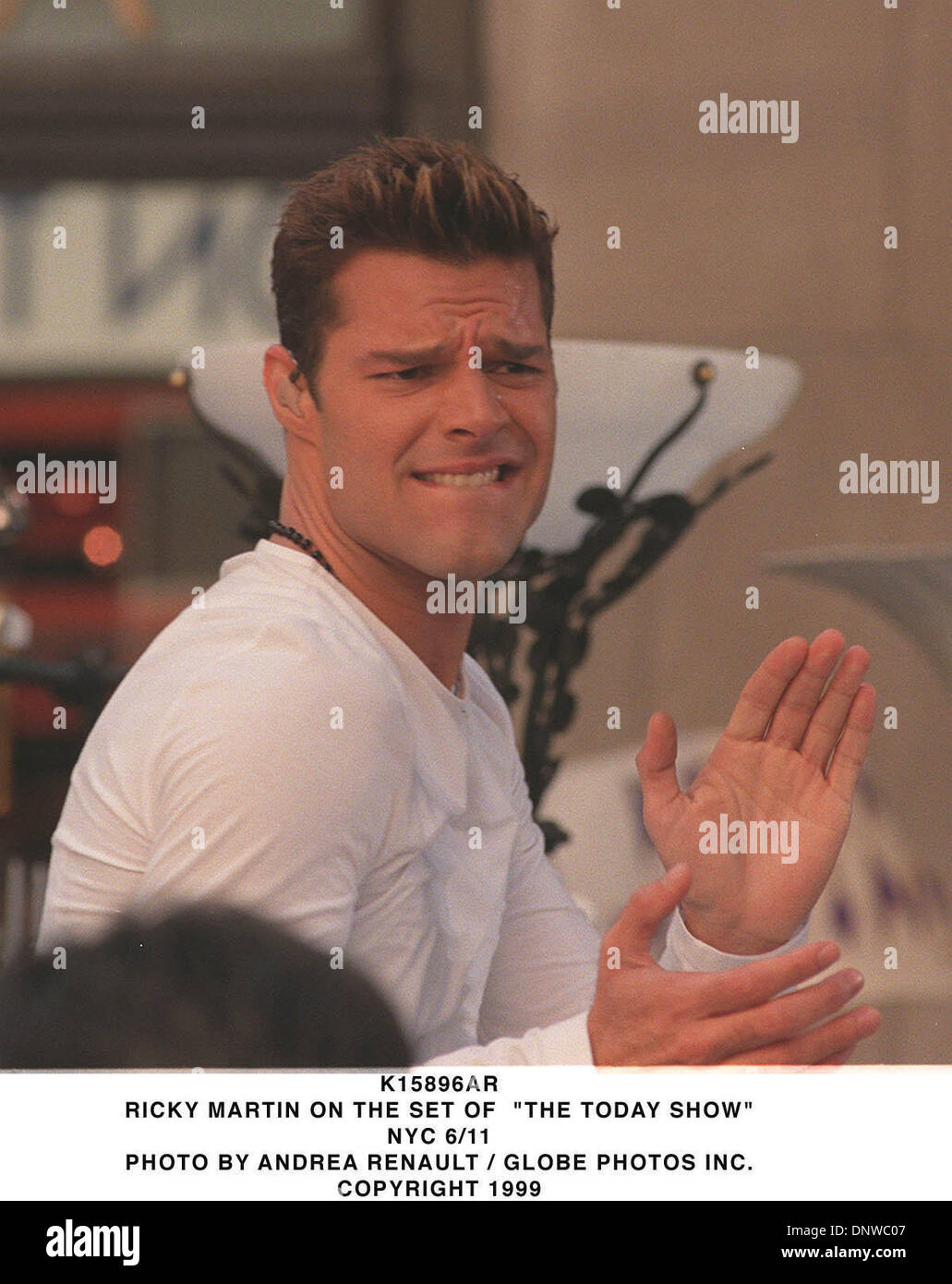 June 11, 1999 - K15896AR 06/11/99.RICKY MARTIN.ON THE SET OF ''THE ...