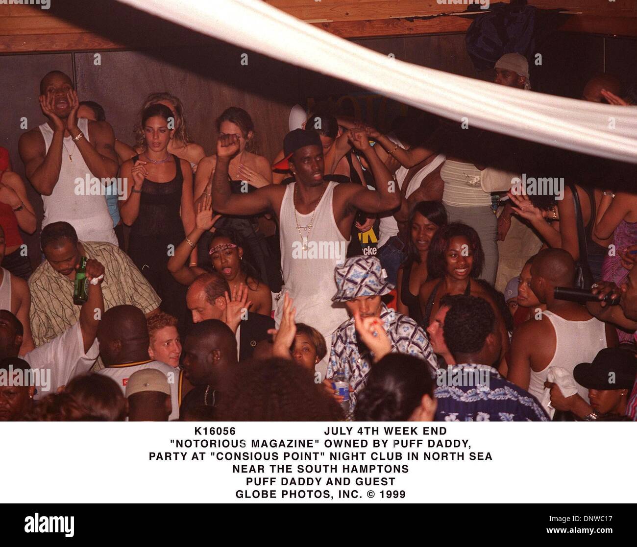 Puff daddy hi-res stock photography and images - Alamy