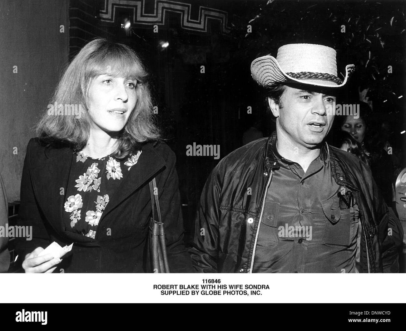 Robert blake wife Black and White Stock Photos & Images - Alamy