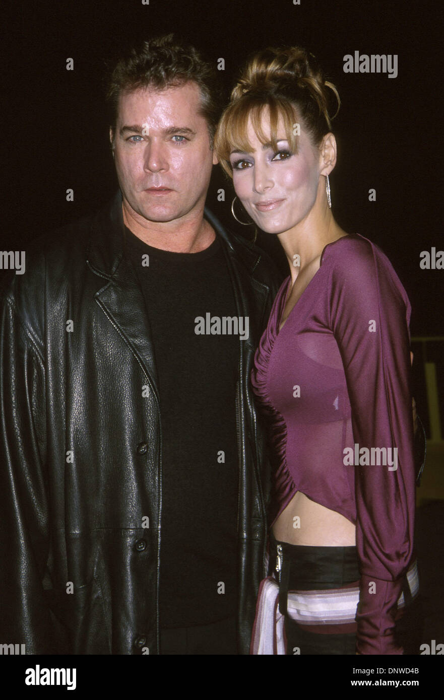 Oct. 5, 2001 - K23012EG: BANDITS WORLD PREMIERE.VILLAGE THEATRE ...