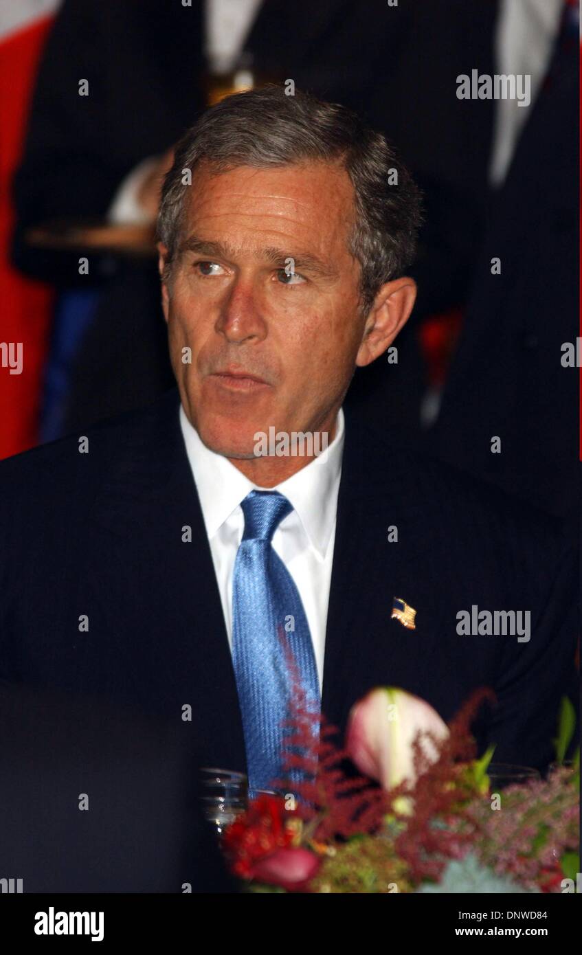 2001 bush photos hi-res stock photography and images - Alamy