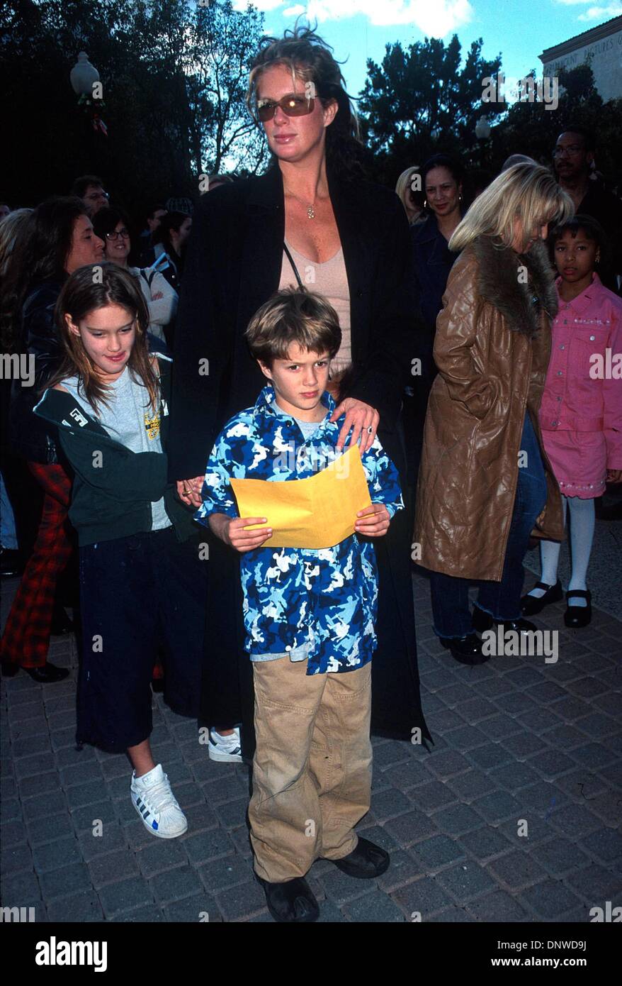 Rachel hunter and liam hunter hi-res stock photography and images - Alamy