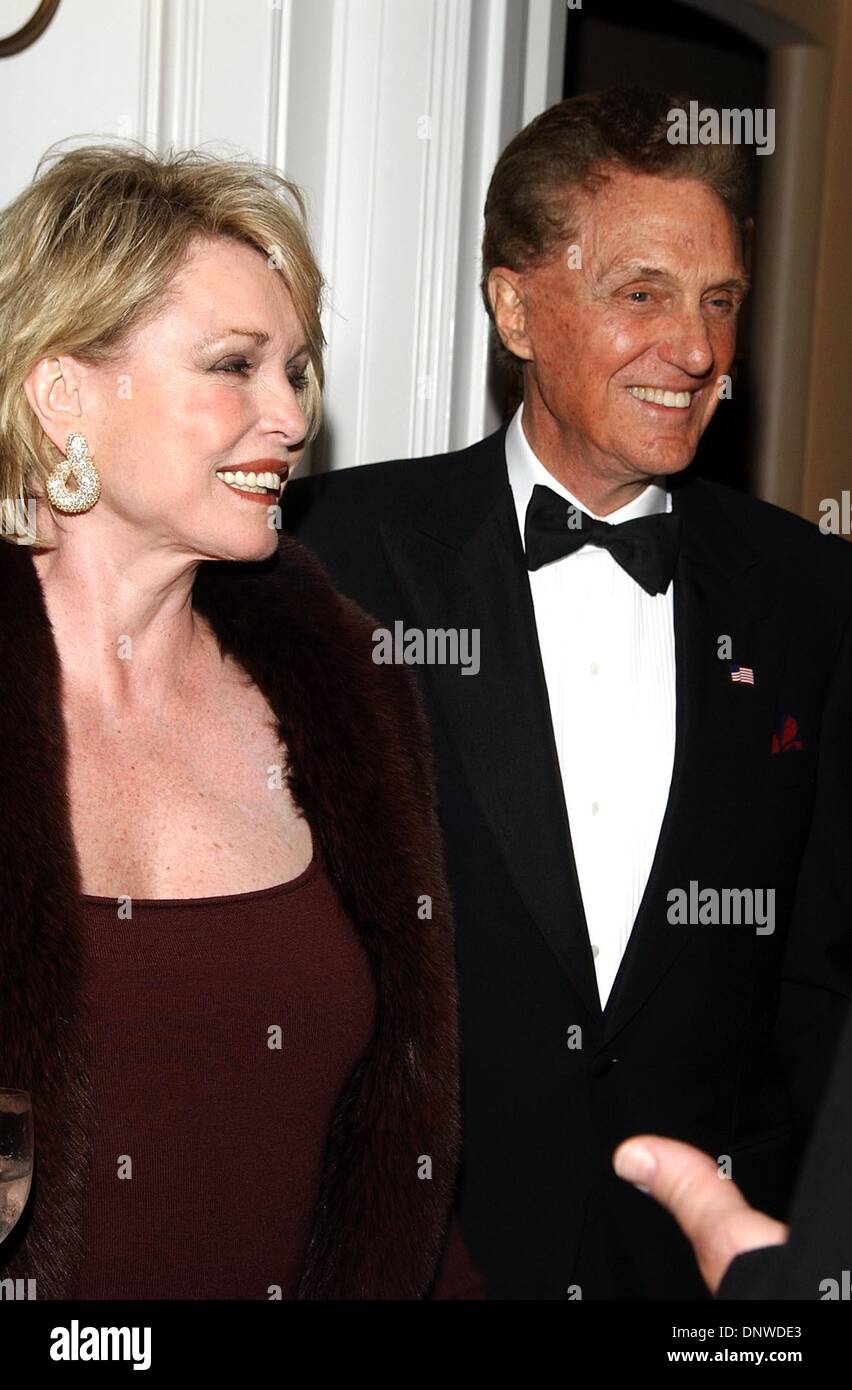 Robert stack with wife hi-res stock photography and images - Alamy