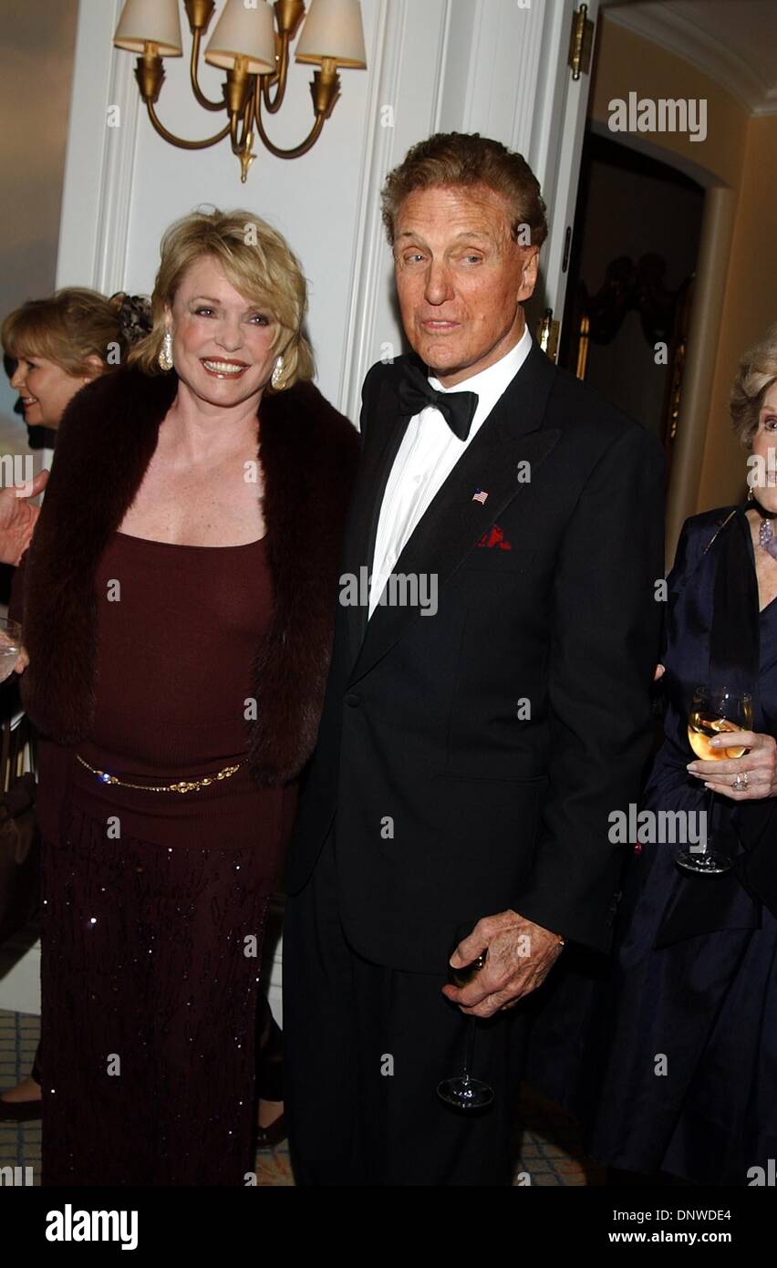 Robert stack with wife hi-res stock photography and images - Alamy