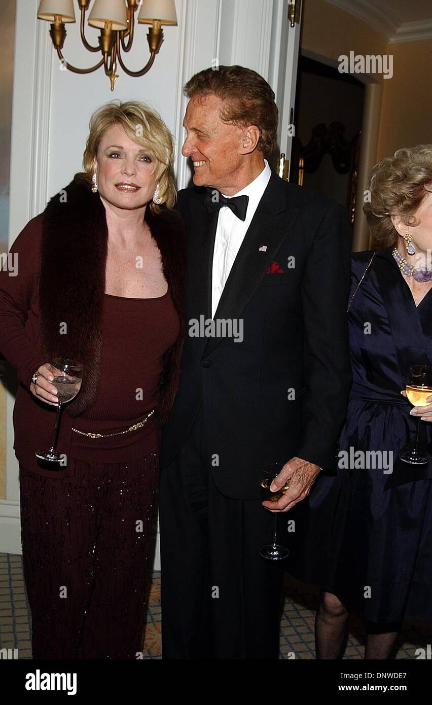 Robert stack with wife hi-res stock photography and images - Alamy