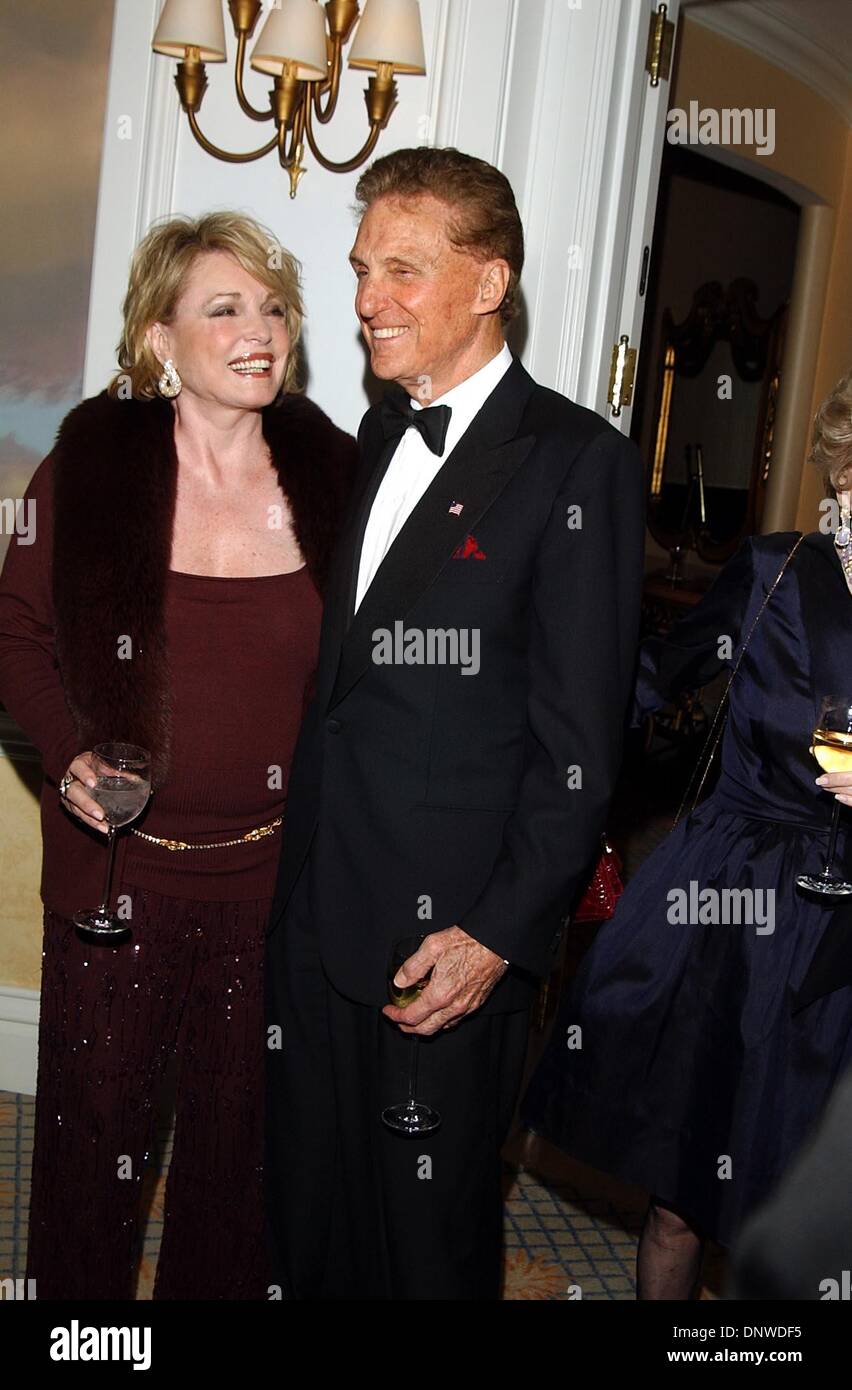 Robert stack with wife hi-res stock photography and images - Alamy