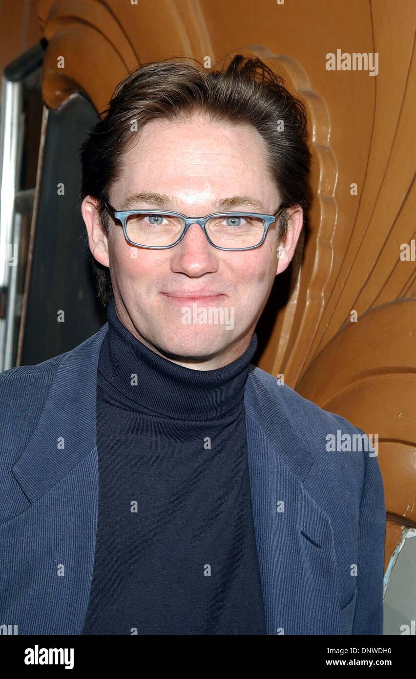 Jan. 31, 2002 - K23921AG: KIRK DOUGLAS MAKE SURPRISE ANNOUNCEMENT.THE ...