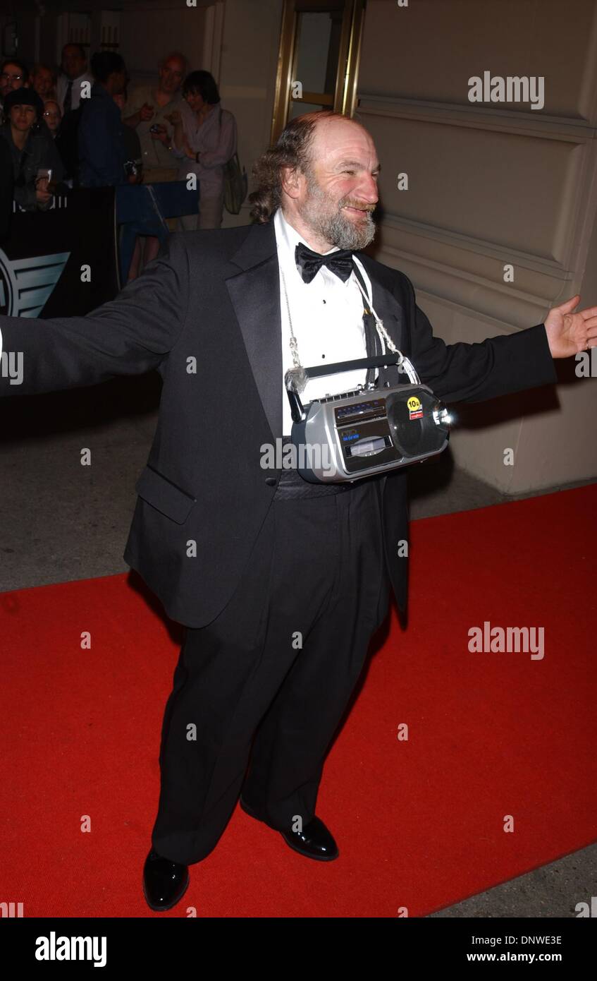 Rainforest concert hi-res stock photography and images - Alamy