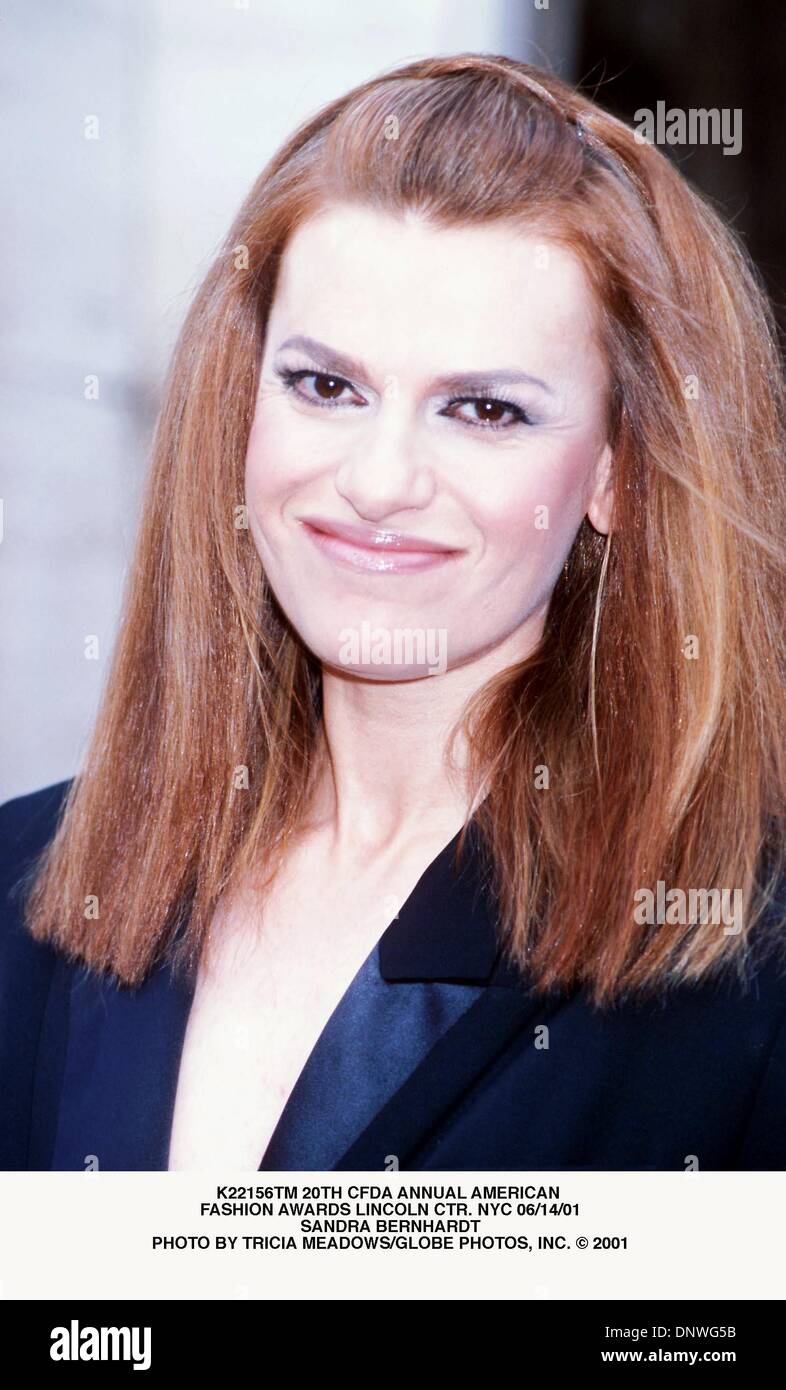Sandra bernhardt hi-res stock photography and images - Alamy