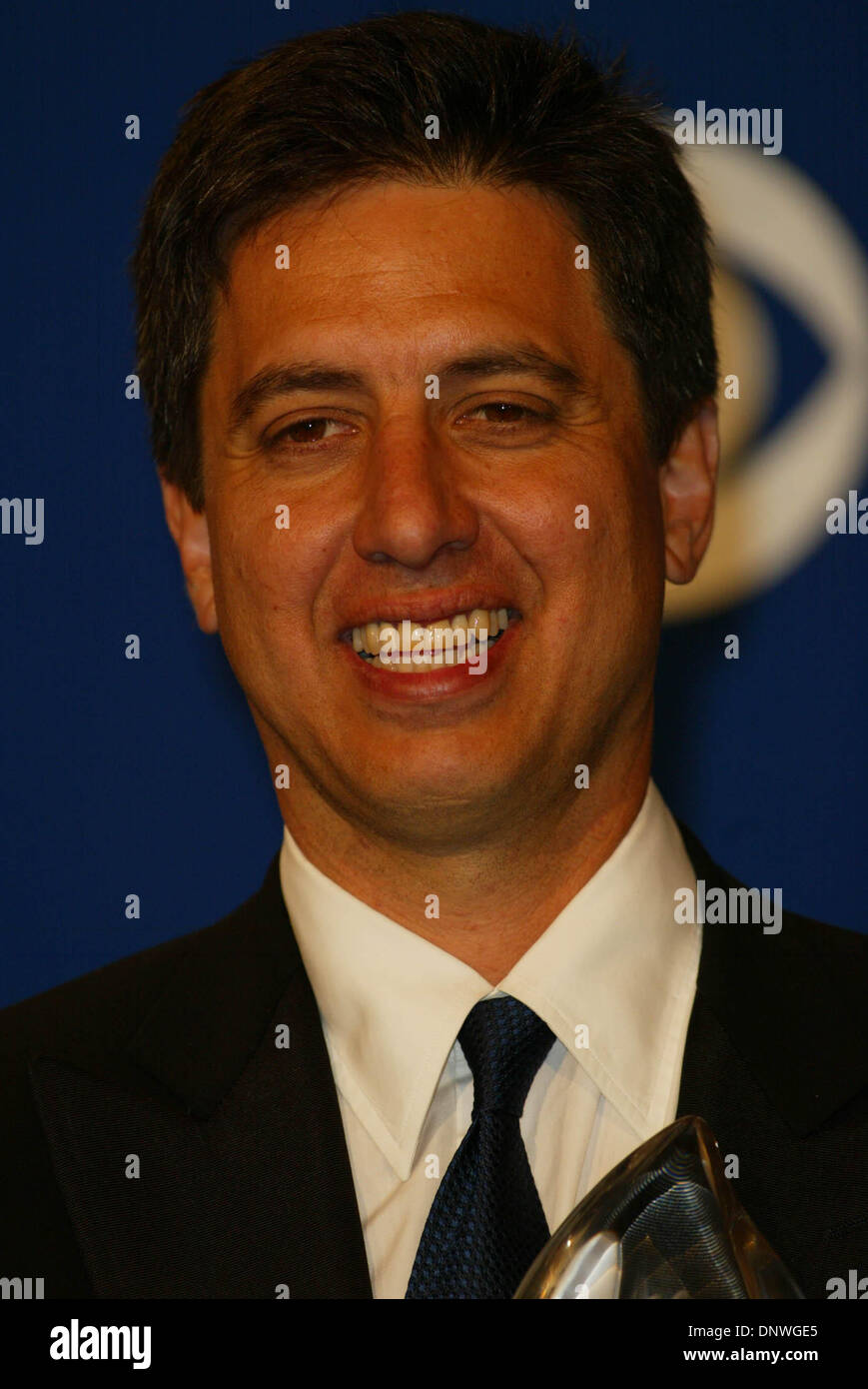 Ray romano 2002 hi-res stock photography and images - Alamy