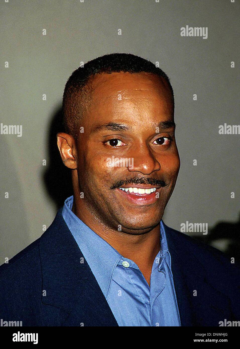 July 17, 2002 - K25564EG: C.B.S. PRESS TOUR STARS PARTY.RITZ CARLTON ...