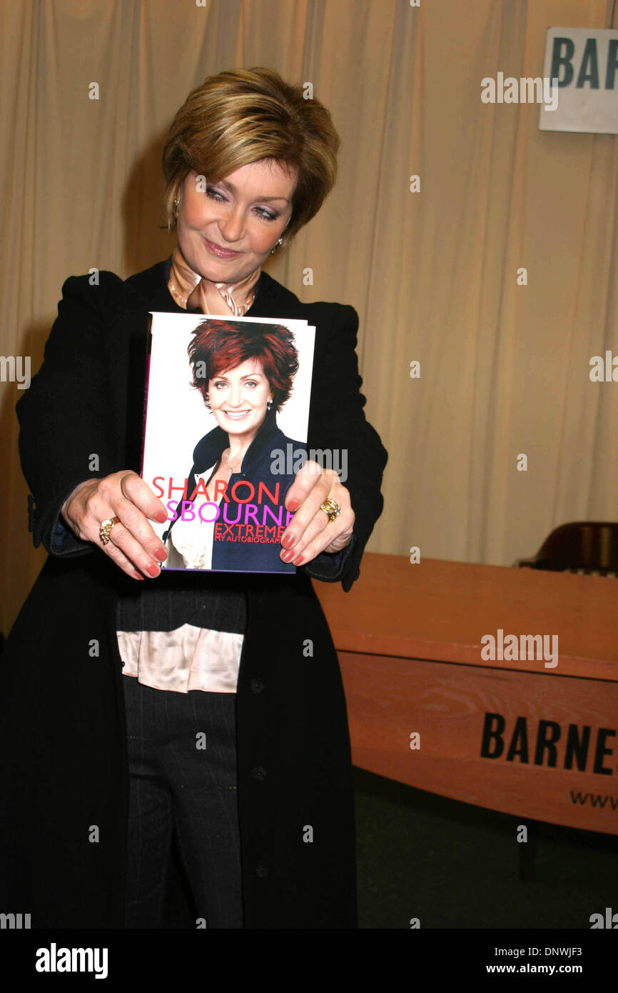 Jan. 1, 1980 - K50438PSC.SHARON OSBOURNE PROMOTES HER NEW BOOK SHARON ...