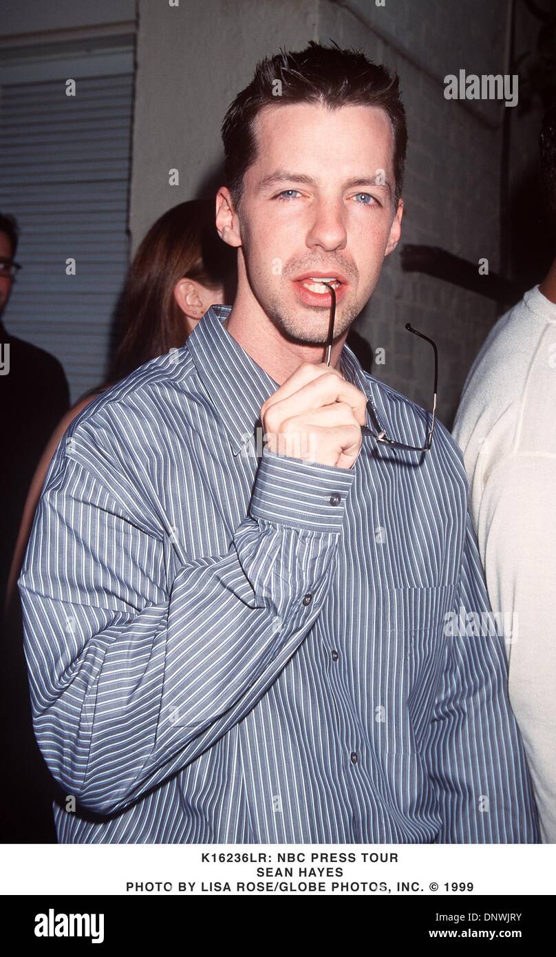 29 99 hi-res stock photography and images - Alamy