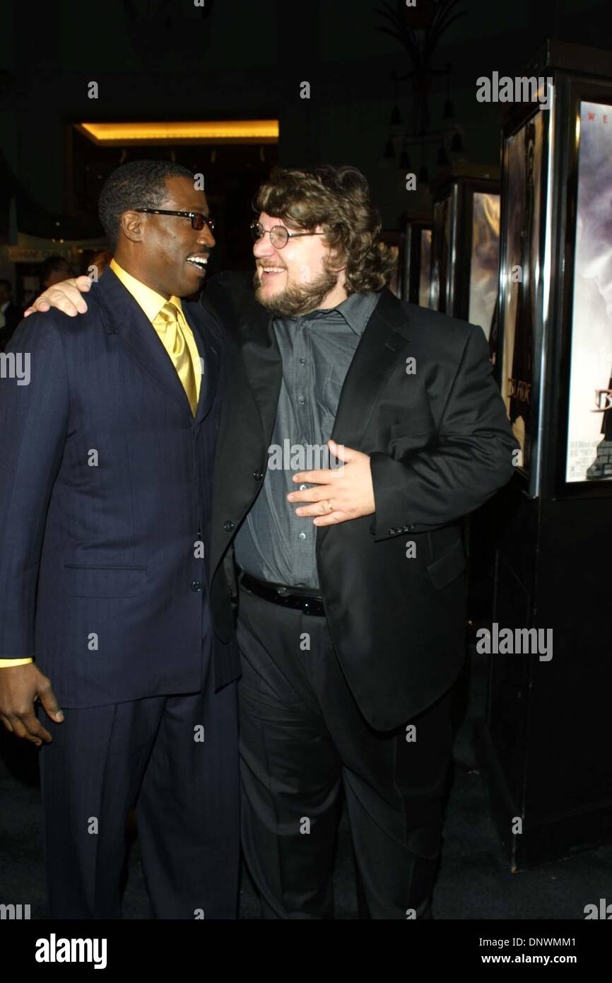 Mar. 21, 2002 - K24482TR SD0321.'' BLADE II''.MANN'S CHINESE THEATRE ...