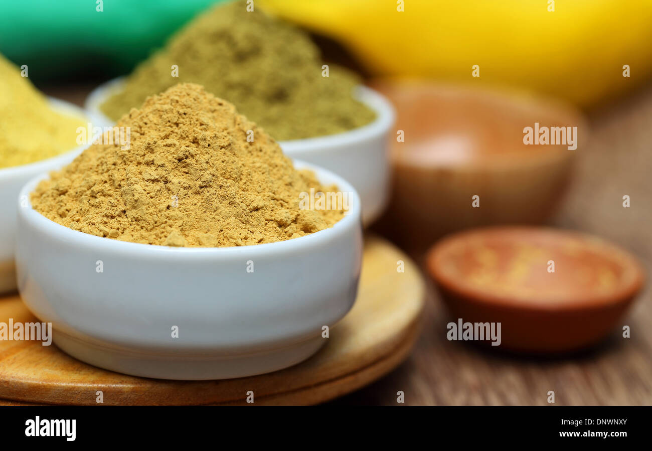 Ubtan powder on bowl with selective focus Stock Photo - Alamy