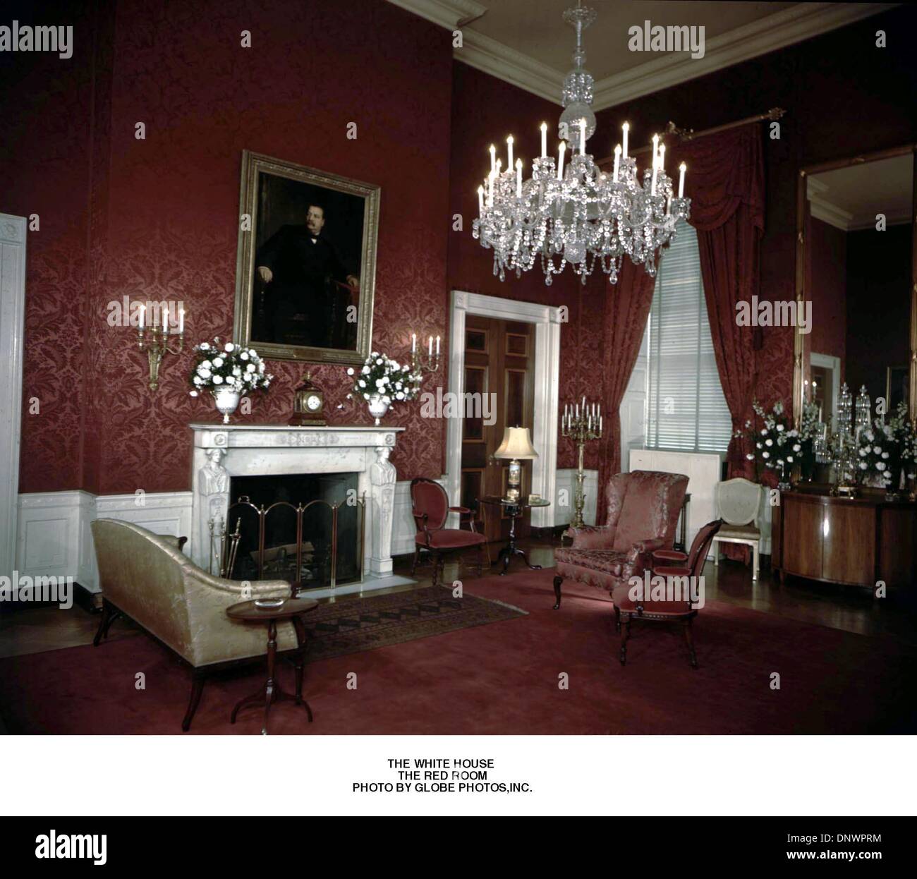 Jan. 19, 2001 - THE WHITE HOUSE .THE RED ROOM.(Credit Image: © Globe ...