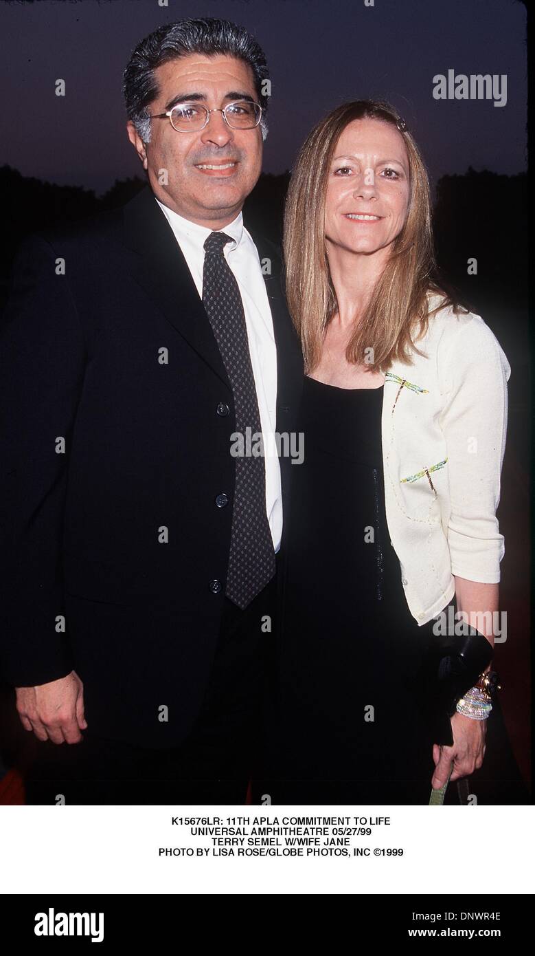 Apr. 23, 2001 - K15676LR: 11TH APLA COMMITMENT TO LIFE.UNIVERSAL ...