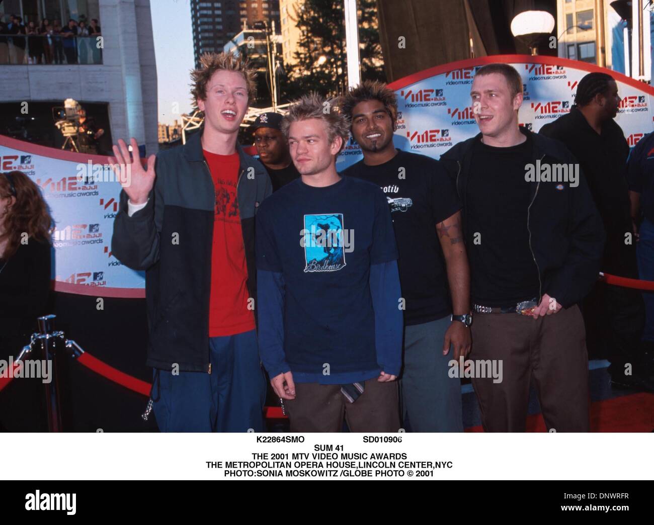 Sum 41 2001 hi-res stock photography and images - Alamy