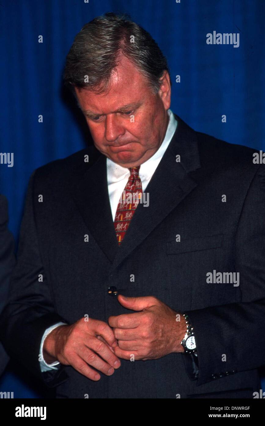 Sept. 25, 2001 - 31483AR: 9/24/01.MAYOR RUDY GIULIANI AT A PRESS ...
