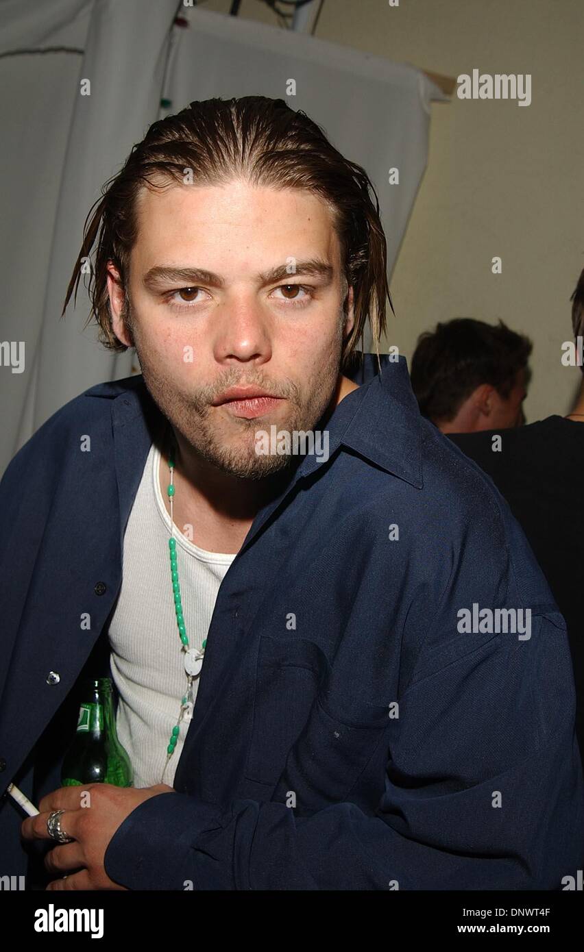 Mar 2002 paris hilton 21st hi-res stock photography and images - Alamy