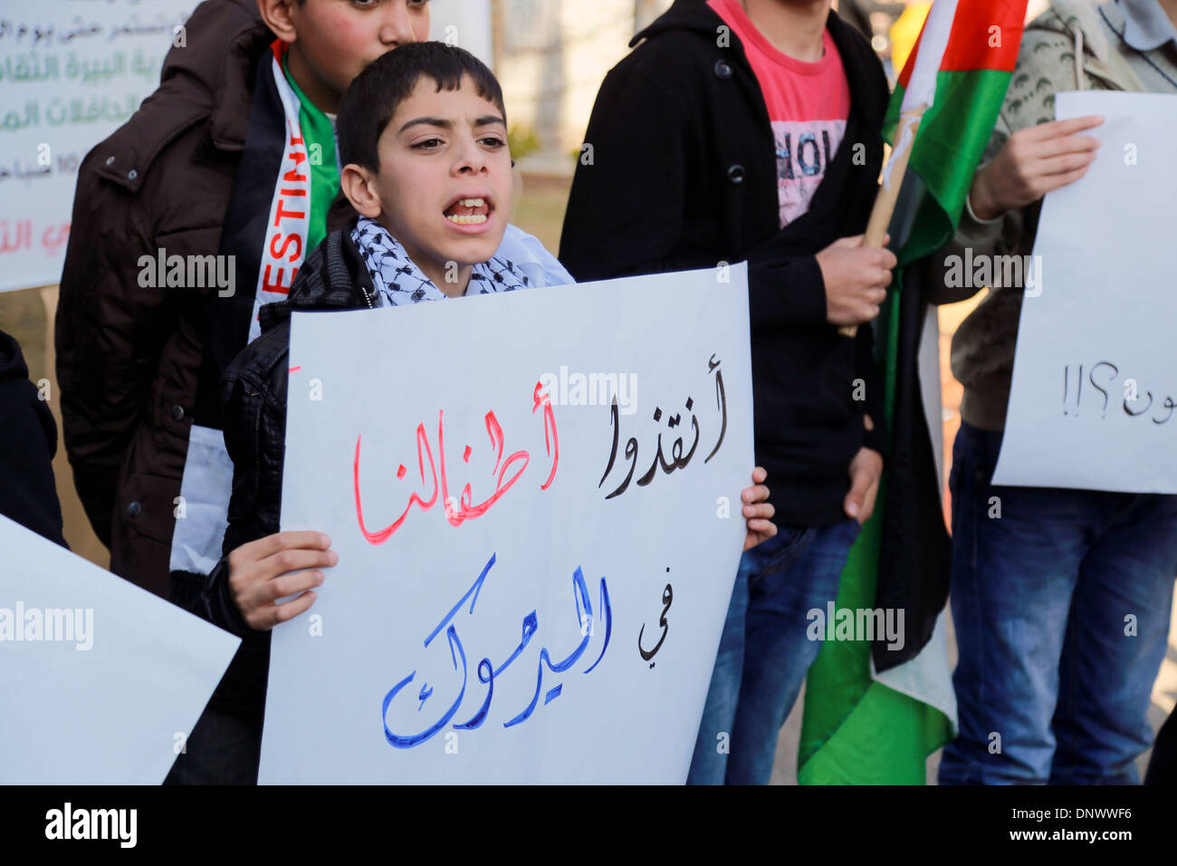 Ramallah, West Bank, Palestinian Territory. 6th Jan, 2014. Palestinians ...