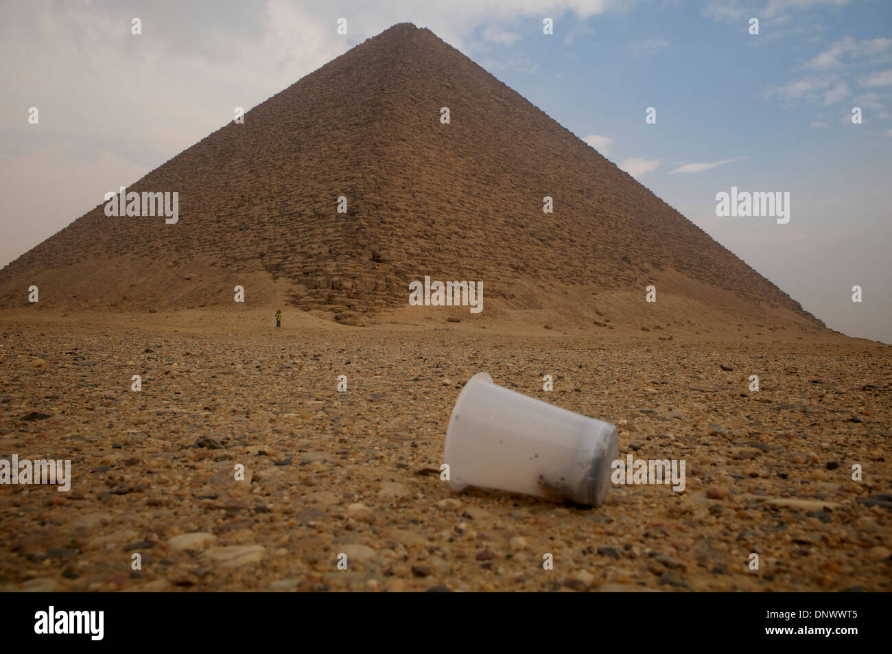 The Red Pyramid at Dahshur, Egypt Stock Photo - Alamy