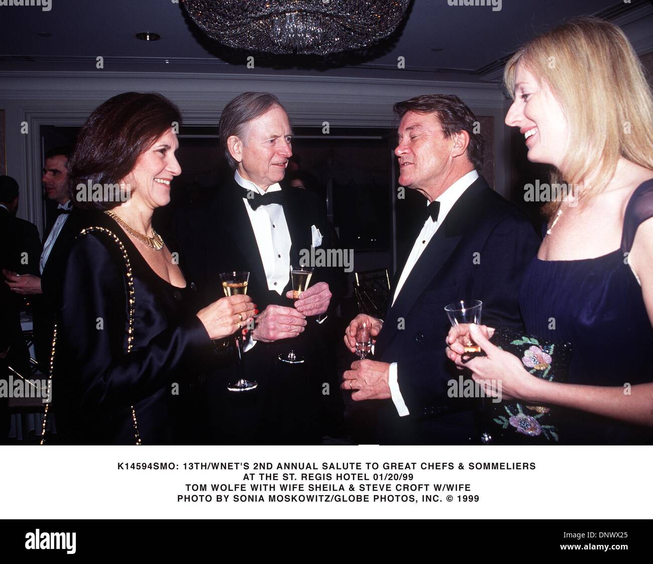 Chefs w hi-res stock photography and images - Alamy