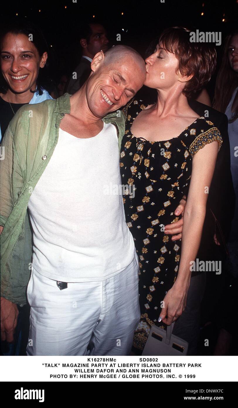 Aug. 1, 1999 - K16278HMc SD0802.''TALK'' MAGAZINE PARTY AT LIBERTY ...