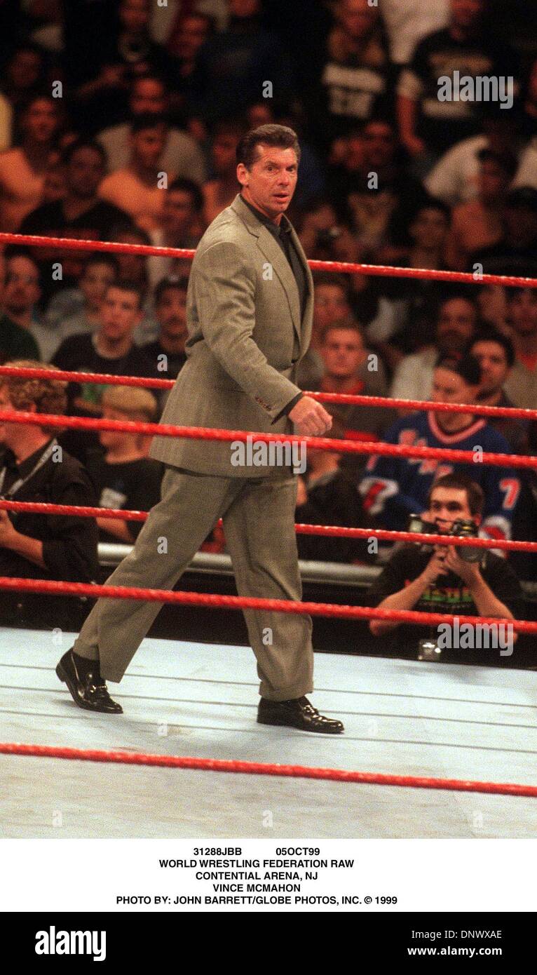 Vince mcmahon hi-res stock photography and images - Alamy