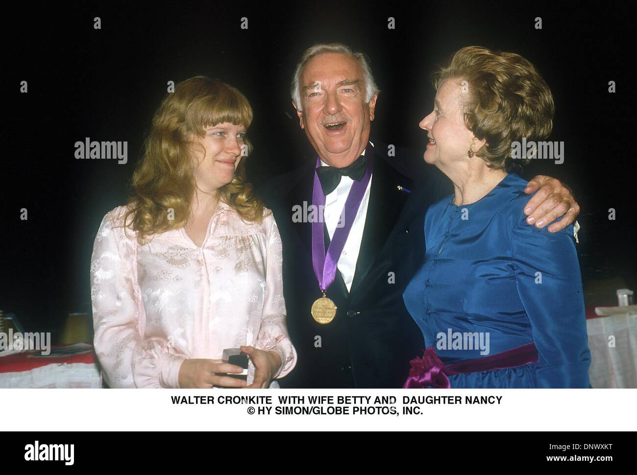 Feb. 19, 2001 - WALTER CRONKITE WITH WIFE BETTY AND DAUGHTER NANCY.Â ...