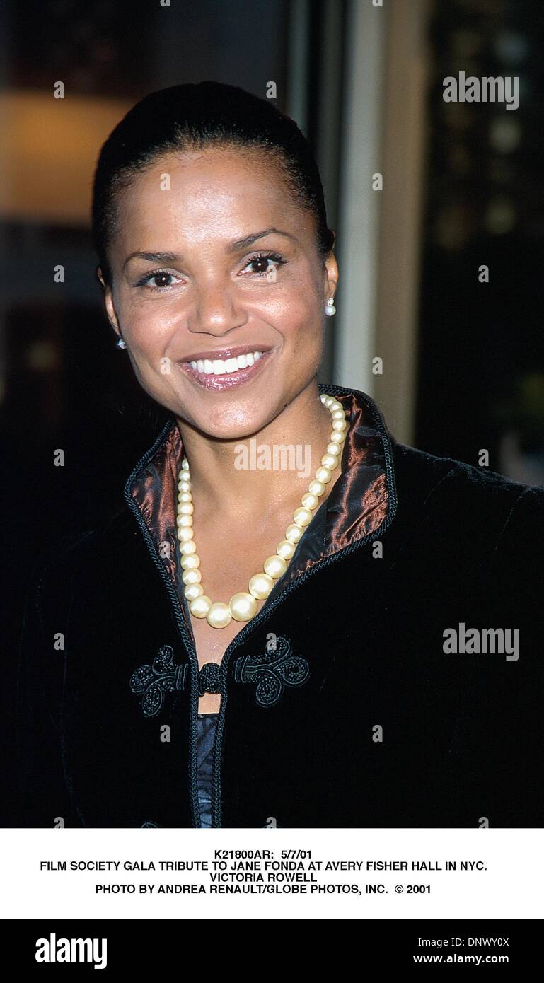 May 7, 2001 - K21800AR: 5/7/01.FILM SOCIETY GALA TRIBUTE TO JANE FONDA ...