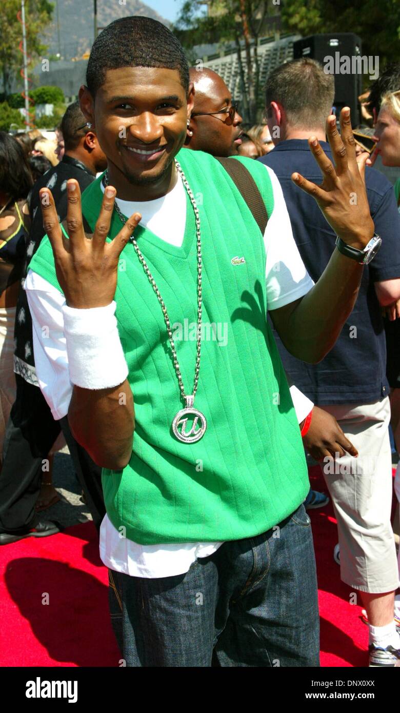 Aug. 4, 2002 - K2109LOC USHER.2002 TEEN CHOICE AWARDS.AT THE UNIVERSAL ...