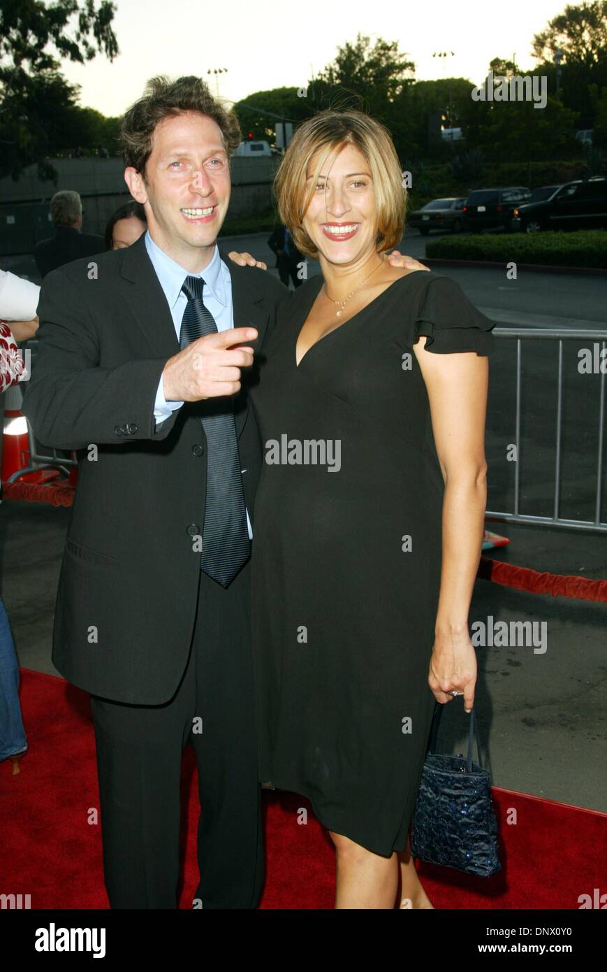 Tim blake nelson wife lisa hi-res stock photography and images - Alamy