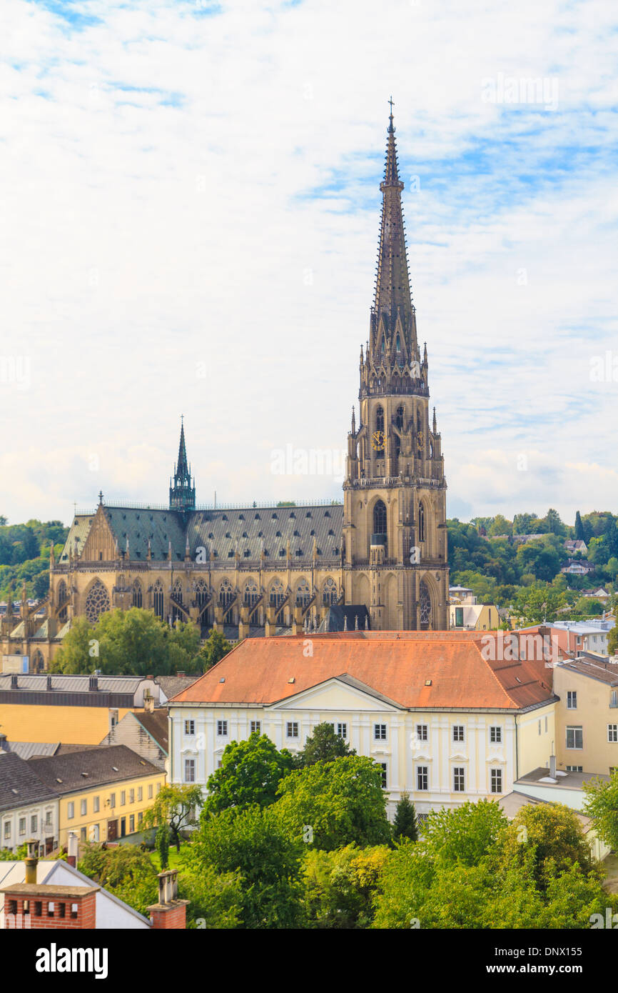 New cathedral linz aerial hi-res stock photography and images - Alamy