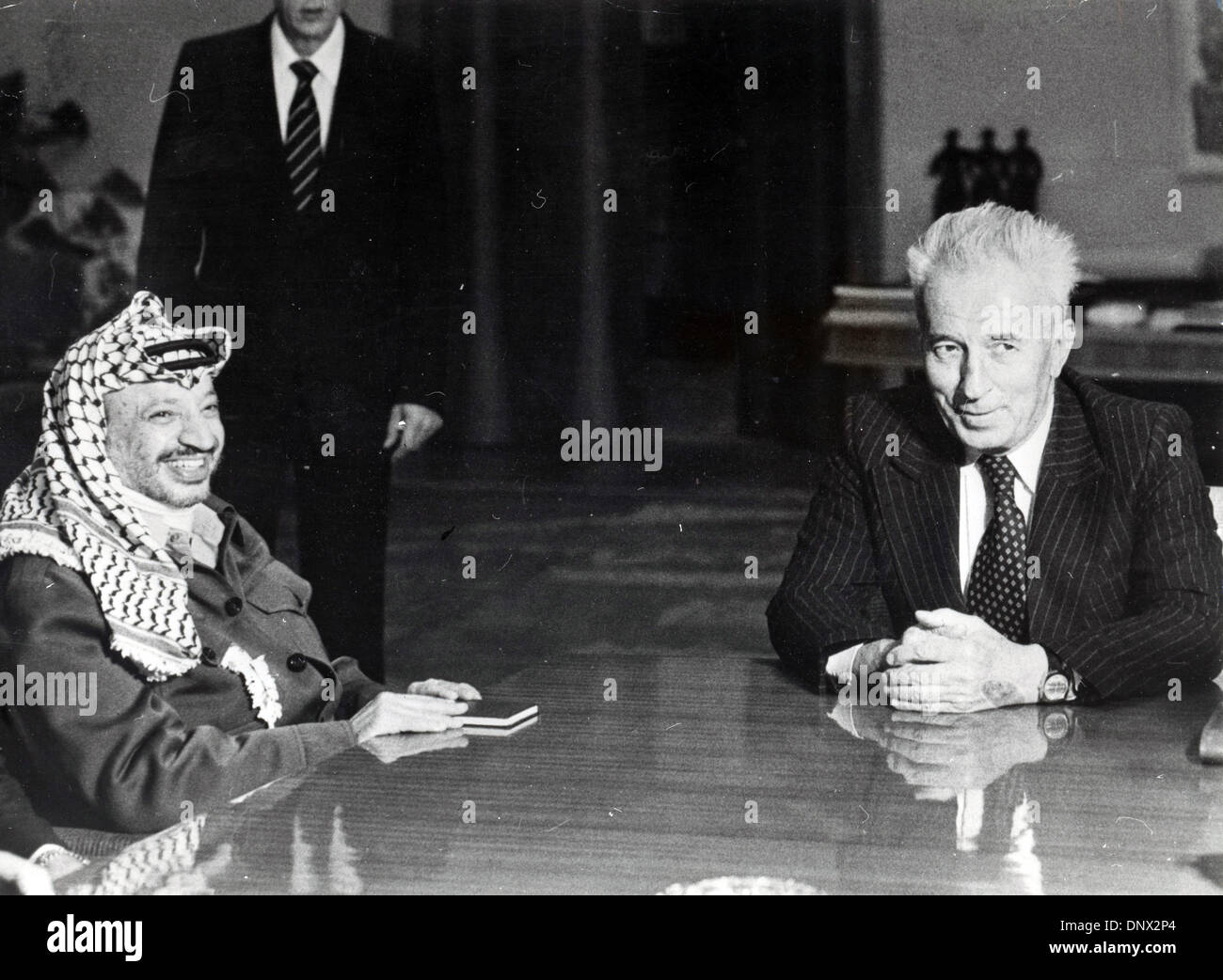Yasser arafat hi-res stock photography and images - Alamy