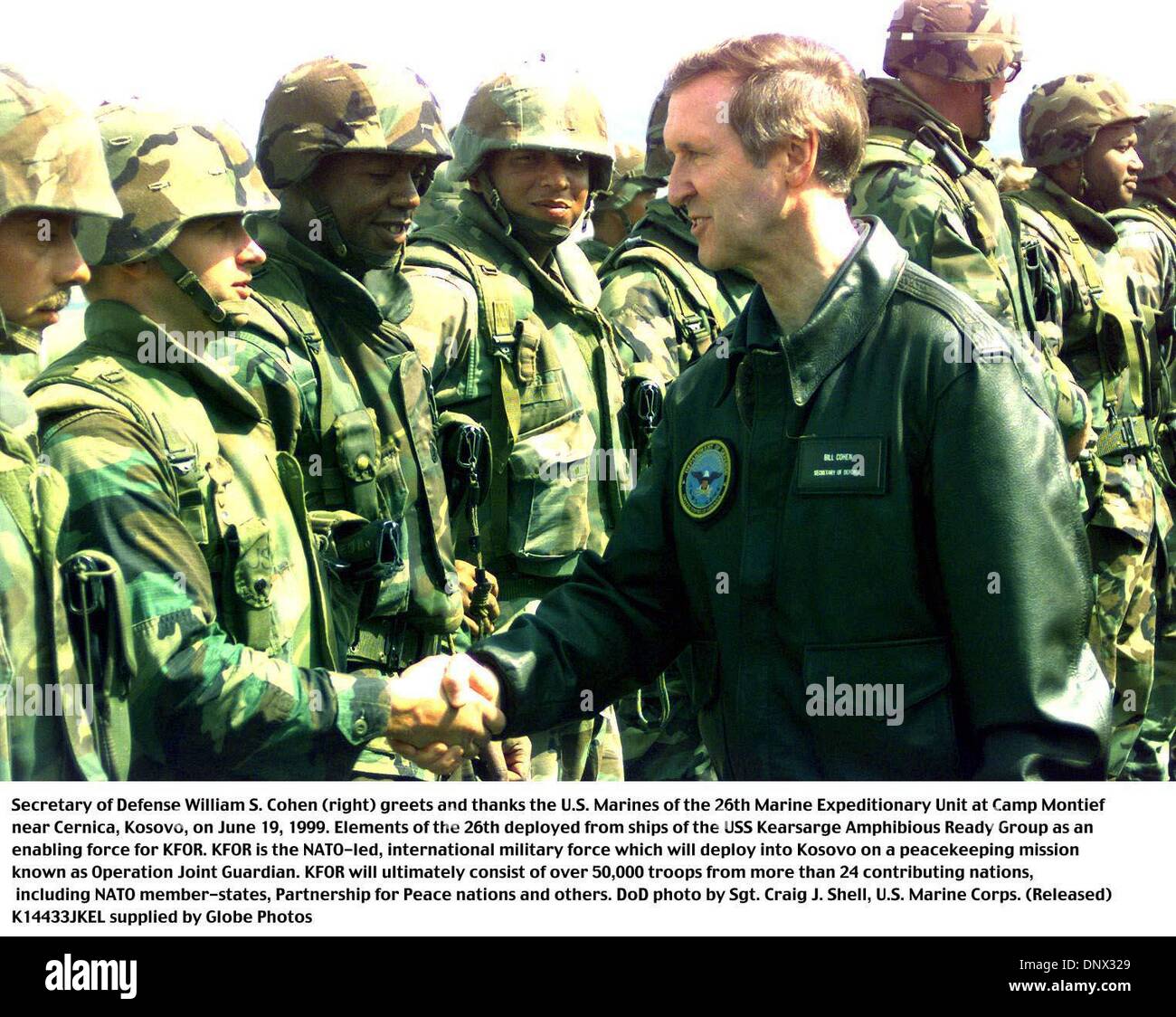 Kfor 1999 hi-res stock photography and images - Alamy