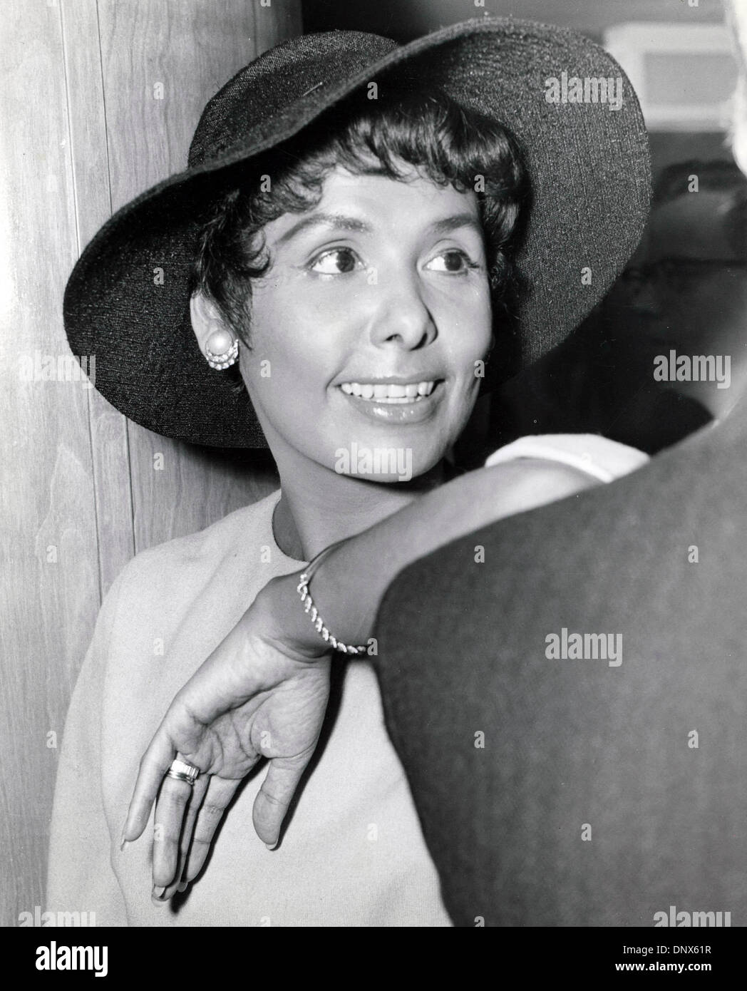 Oct. 13, 1959 - London, England, U.K. - Singer LENA HORNE is the guest ...