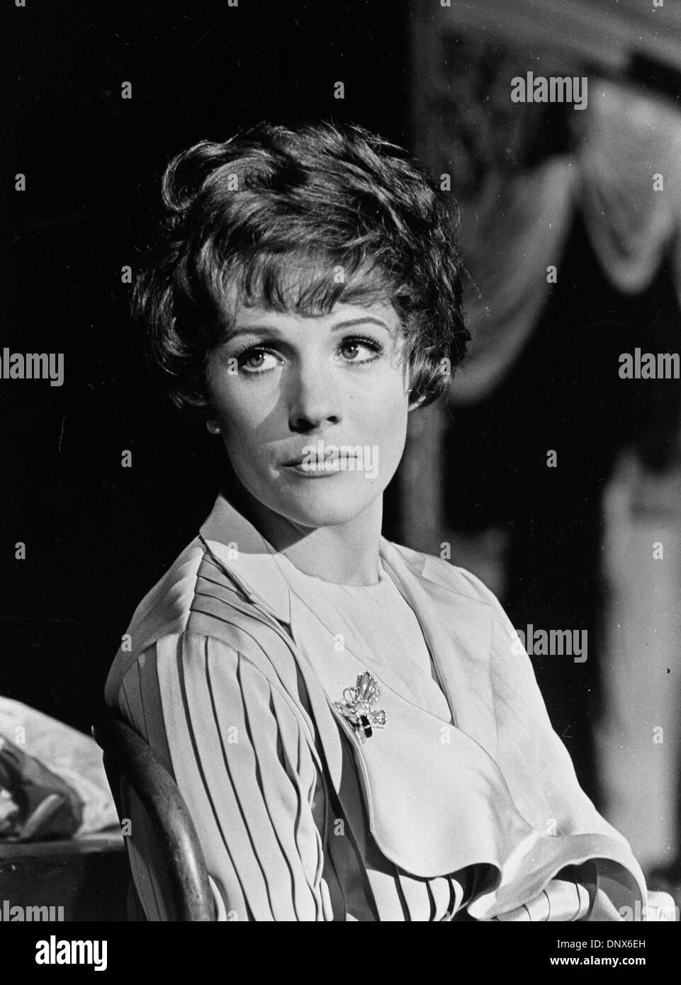 Star 1968 julie andrews hi-res stock photography and images - Alamy