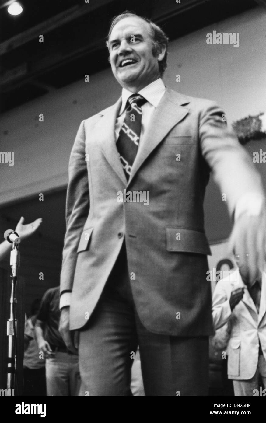 George mcgovern 1972 hi-res stock photography and images - Alamy