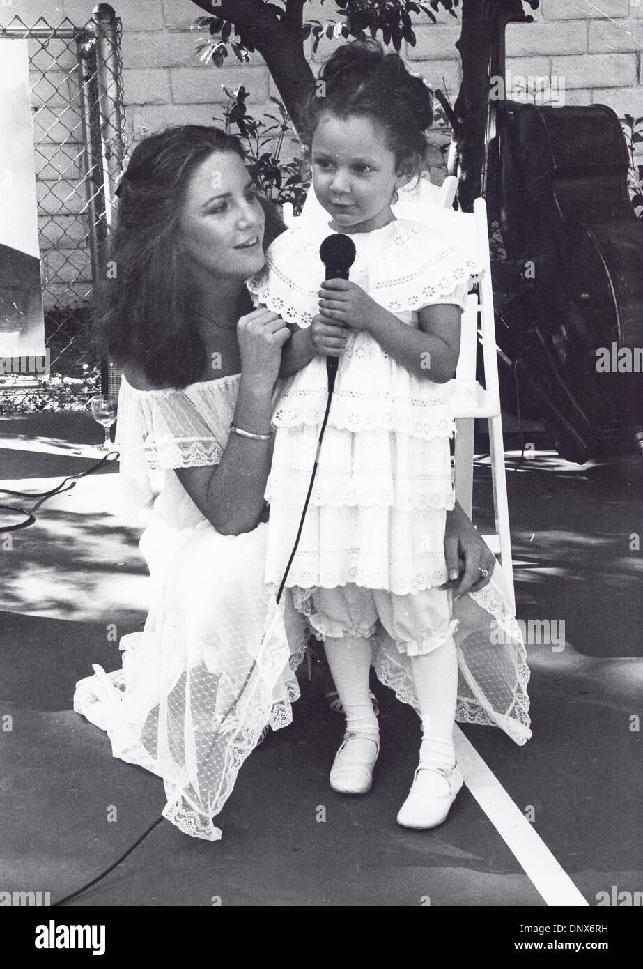 Sept. 3, 1981 - MELISSA GILBERT with her sister Sara Gilbert 1981 ...