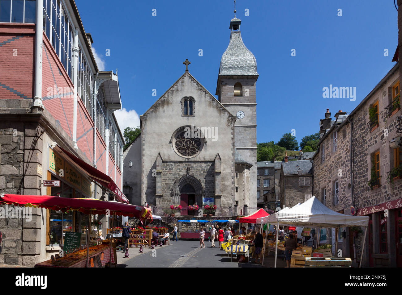 Murat, Cantal, Auvergne, France - 9 Aug 2013: A street market scene in ...