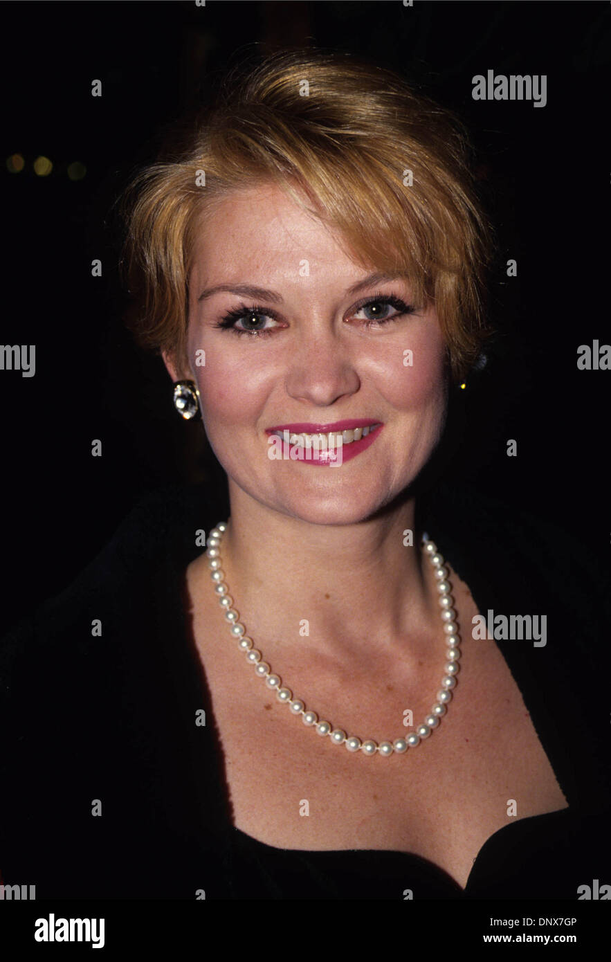 June 2, 1992 - New York, New York, U.S. - KATE COLLINS. 06/02/1992 ...