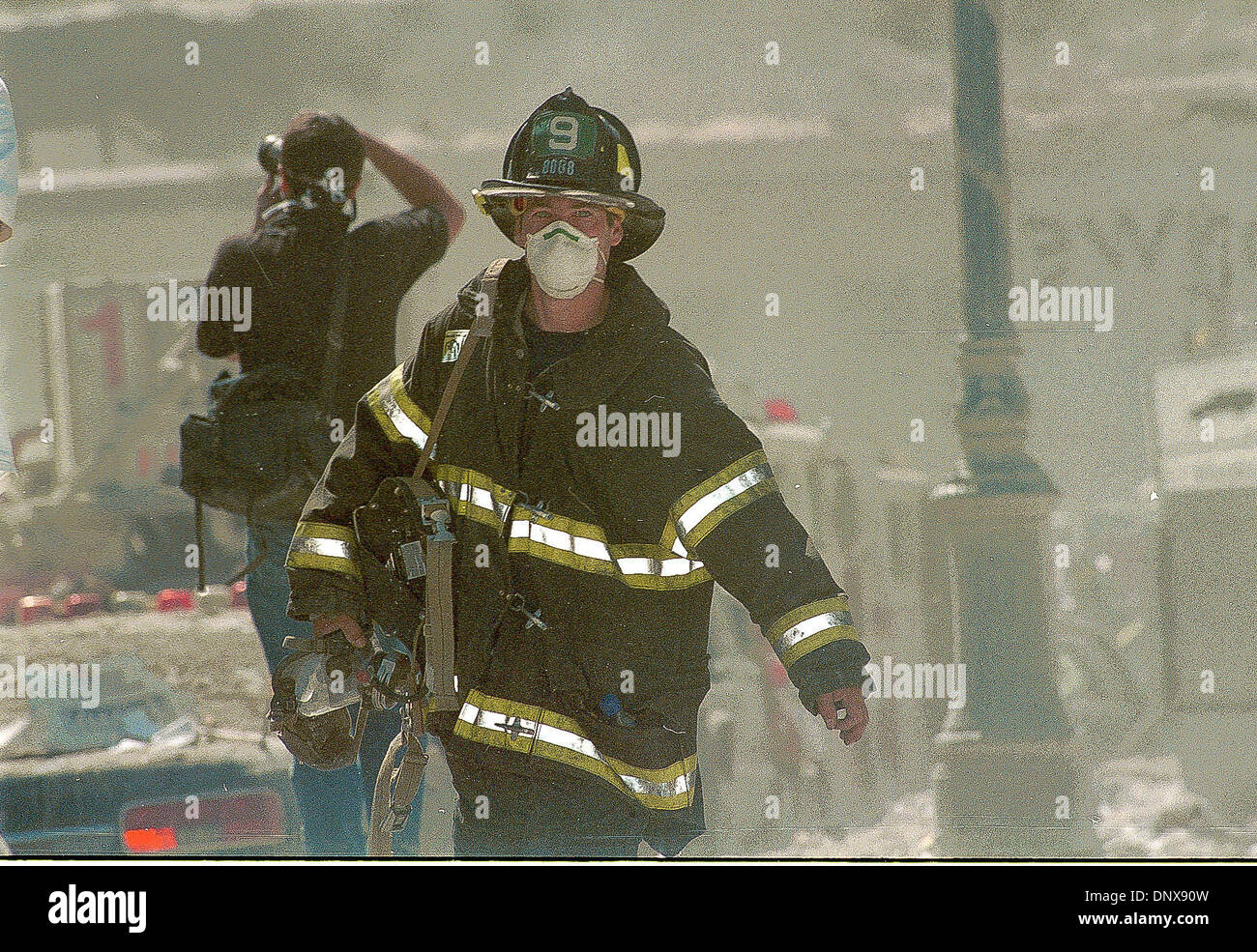 World trade center attack 2001 police hi-res stock photography and ...