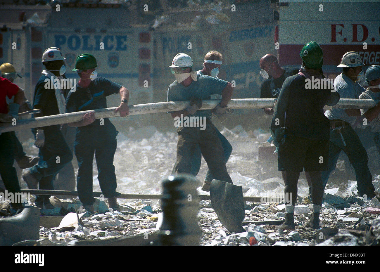 World trade center attack 2001 police hi-res stock photography and ...