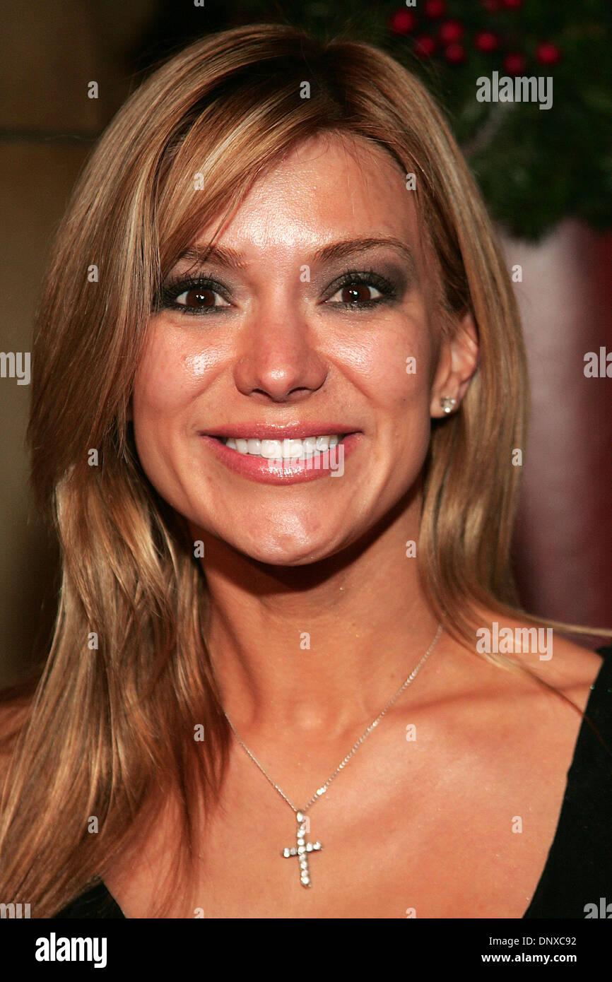 Dec 05, 2005; Hollywood, CA, USA; Actress PAMELA WARREN during arrivals ...