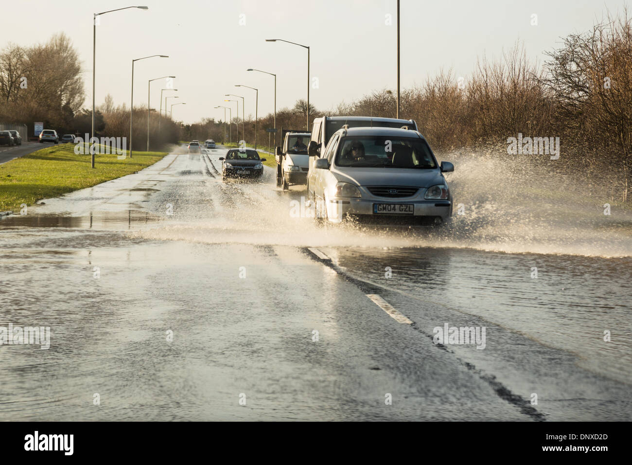Chestfield, Kent, UK. 6th Jan, 2014. Motorists struggle through ...
