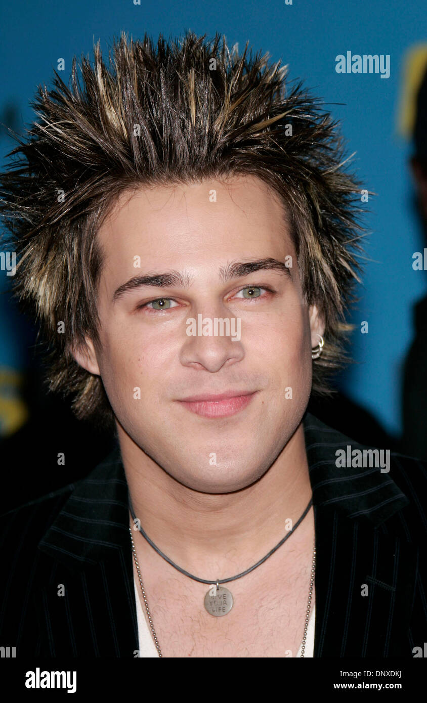 Ryan cabrera singer mgm grand hi-res stock photography and images - Alamy