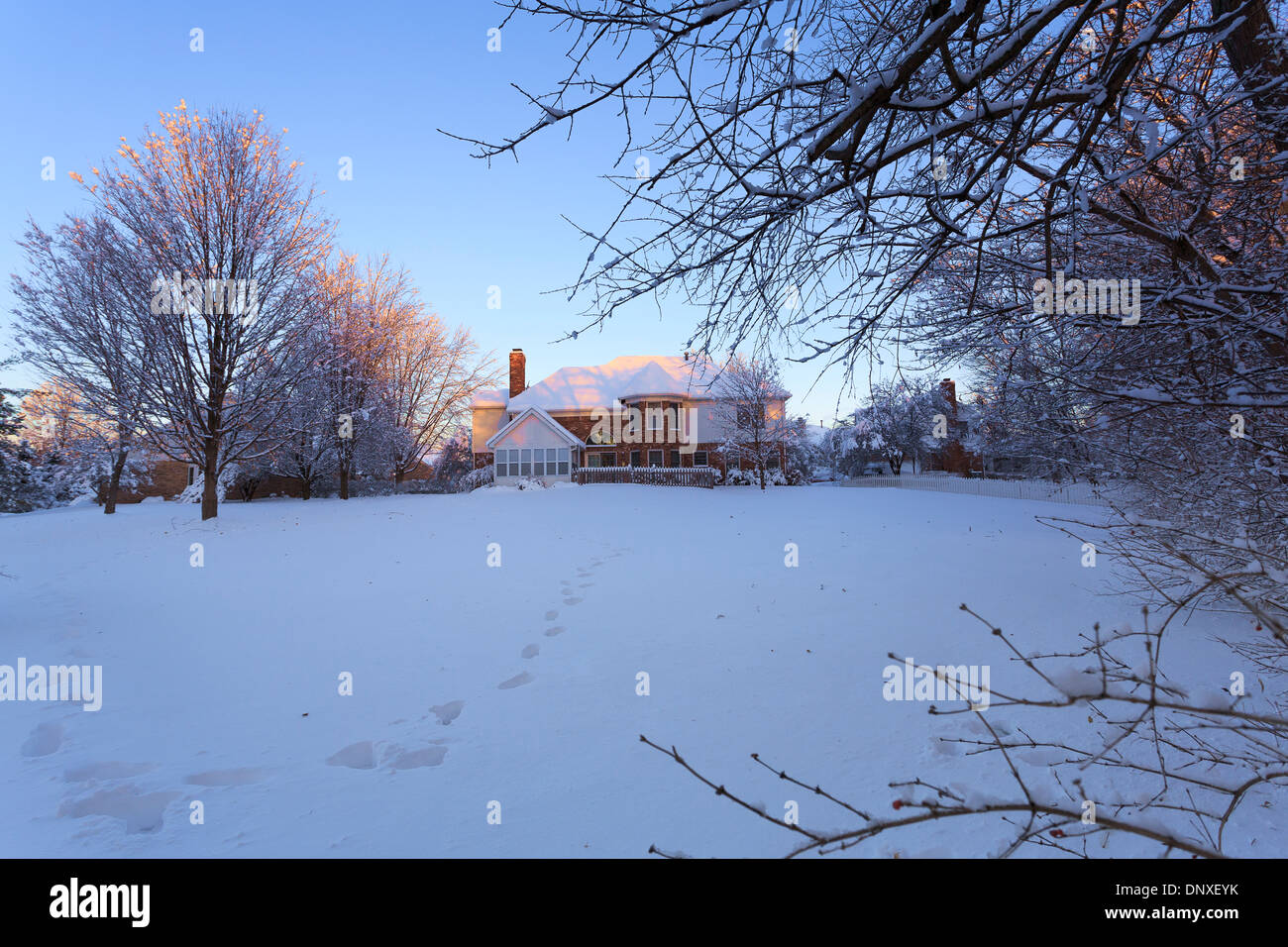 Winter snow storm in Indianapolis in Jan 2014. A foot of snow fell in ...